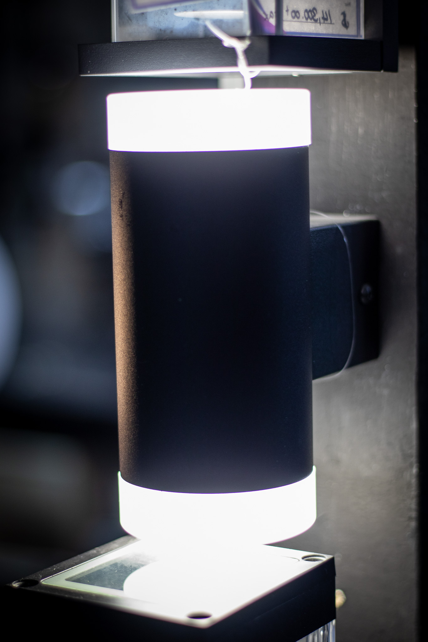 LED OUTDOOR FIXTURE - Dunn's